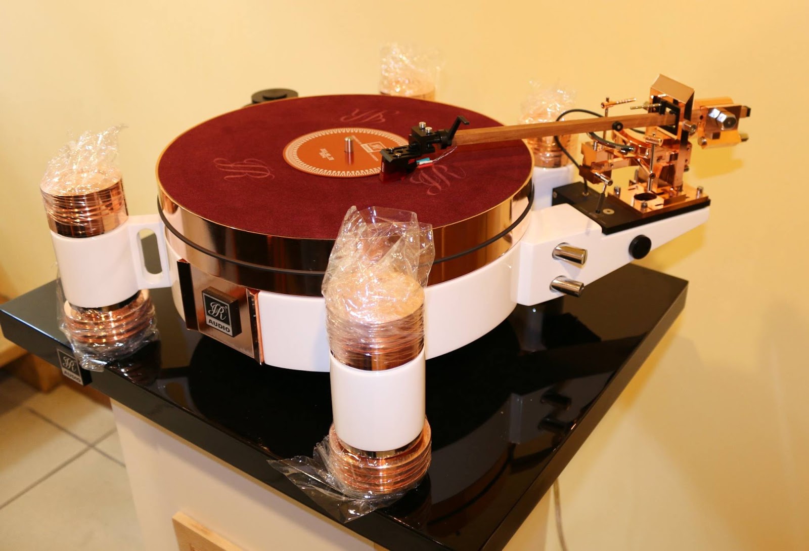 JR Audio Turntable Copper Edition – M & S | Ultimate High-Fidelity