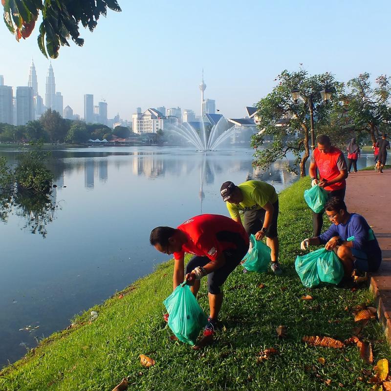RUNNING WITH PASSION: Plogging in Malaysia: My First Plog @ Taman Tasik ...
