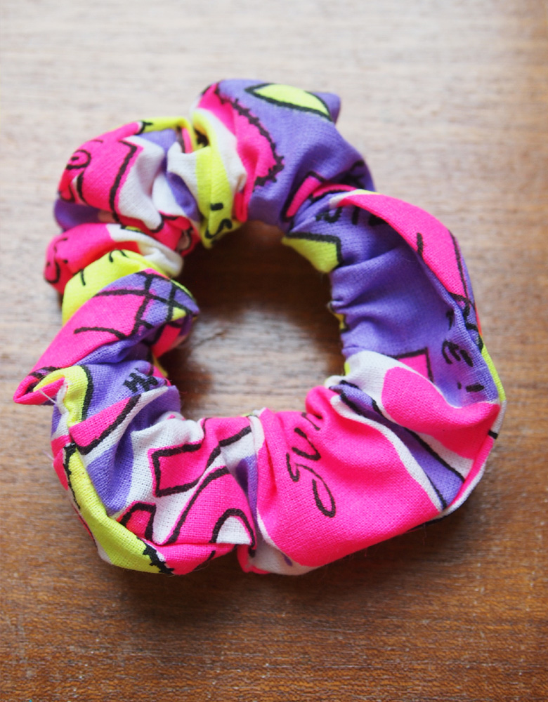 Crafty Alex: DIY - Hair Scrunchy
