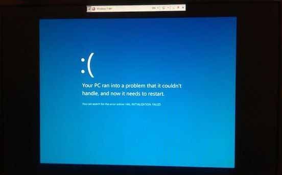 Windows 8 Blue Screen of Death gets sad face :( | Legend Gadgets