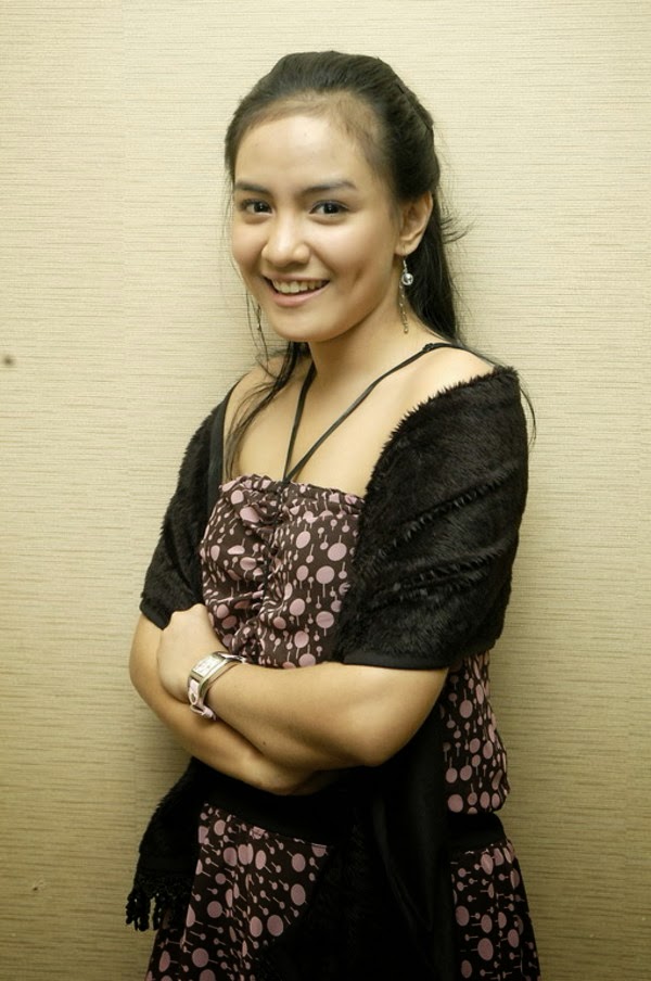 Kumpulan Foto Intan Nuraini Terbaru 2014 | Wallpaper Gambar Foto 2014