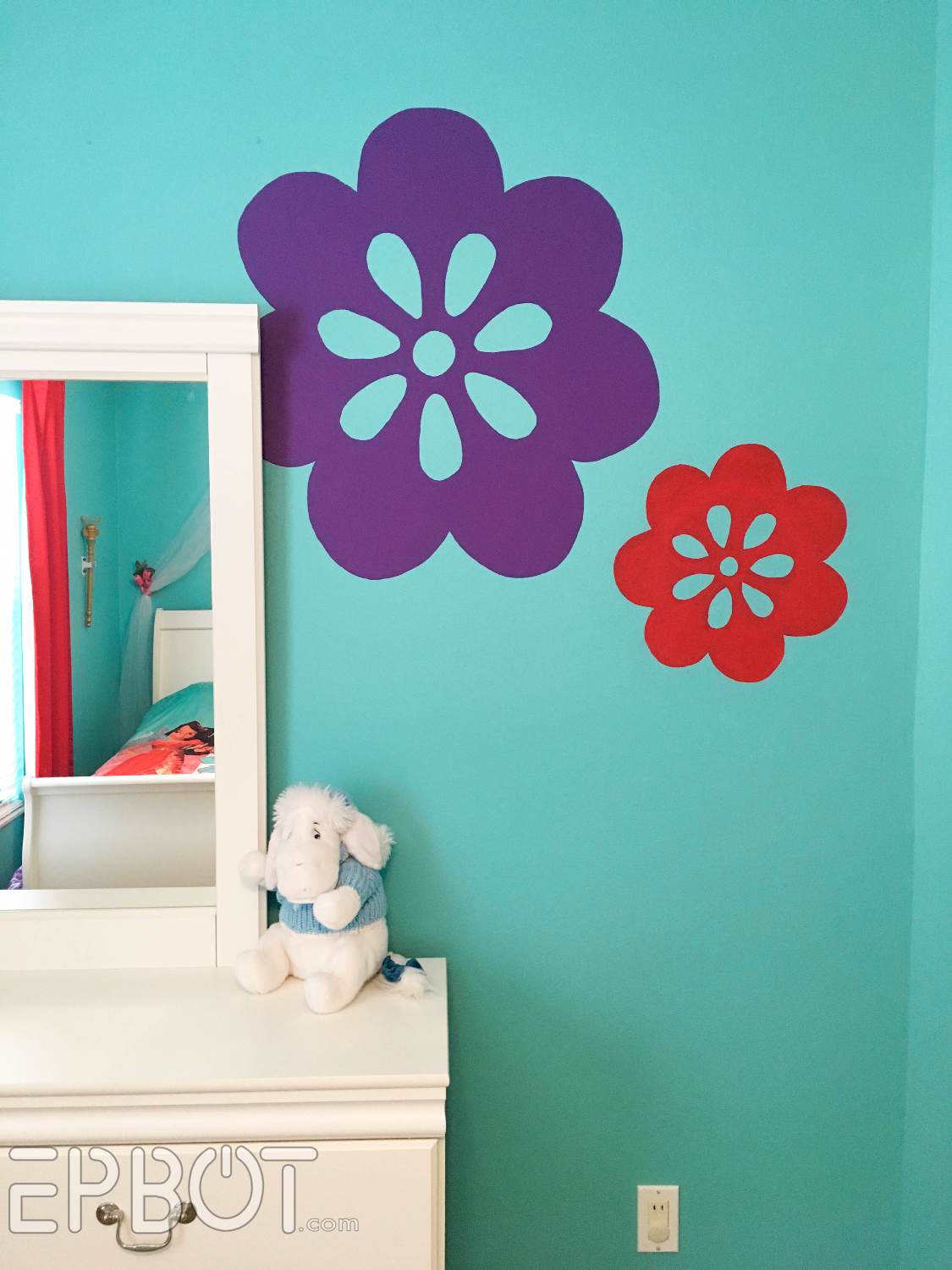 EPBOT: And Now, The Princess Elena Room!