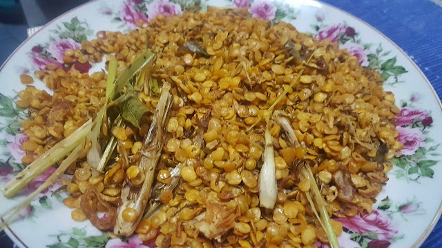 SurayaMSyed: Kacang Dhal Goreng
