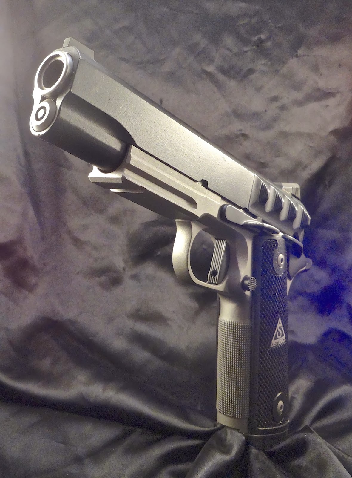 Average Joe's Handgun Reviews: Sheepdog Knife and Gun