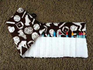 Living.Life.And.Loving.Every.Second: Crayon Roll Tutorial