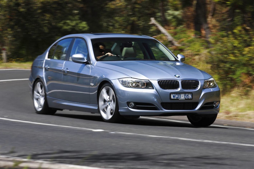 Car New: BMW 323i Cars Review and Wallpaper Gallery