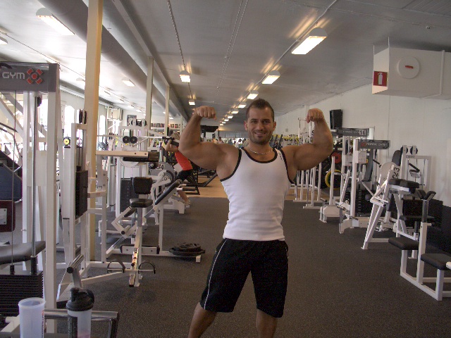 Worldwide Bodybuilders: Swedish champion Sakawan Ahmed