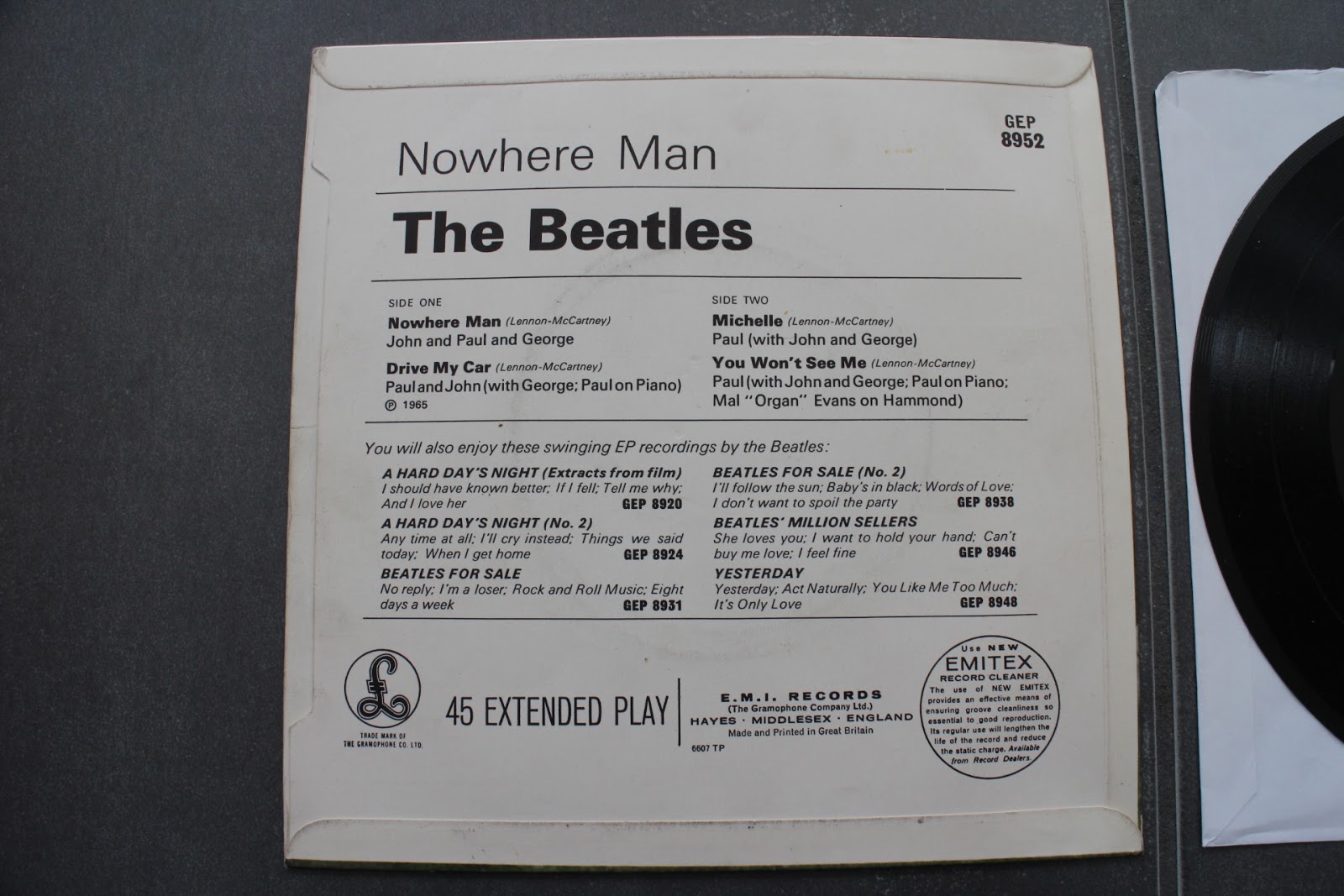 The Beatles-levyhylly: Nowhere Man -EP (UK 2nd pressing) SOLID CENTRE