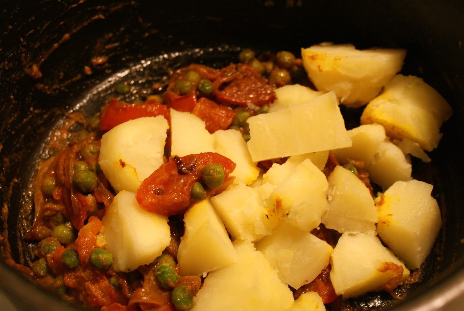 Nepali Tummy!!: Tama Aloo (Bamboo Shoots) Curry!!