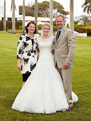 Red Carpet Wedding: Elizabeth Smart and Matthew Gilmour - Red Carpet ...