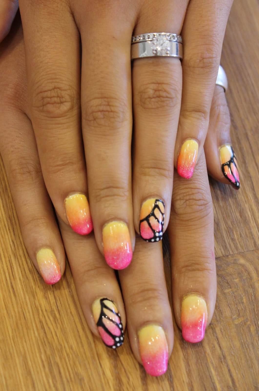 ManiMondays: Ombre Glitter Butterflies and what not