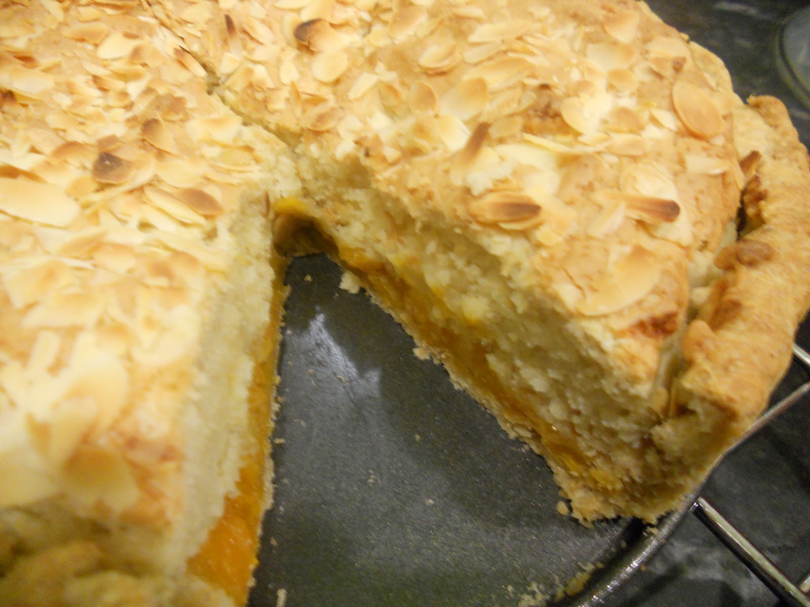 Apricot Almond Bakewell- vegan and sugar-free