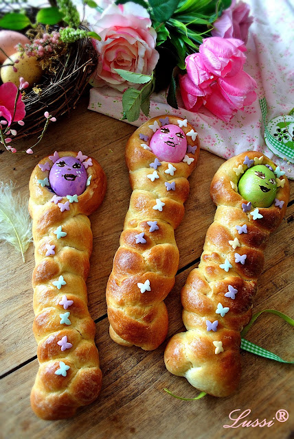 Lussi`s World of Artcraft: Козуначени кукли / Easter Traditions–Bread Dolls