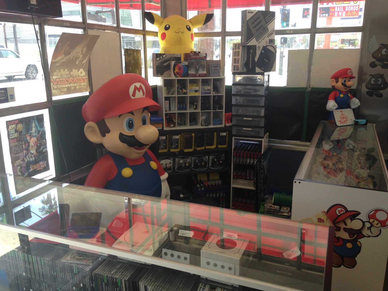 World 8 é a loja dos sonhos de qualquer gamer/retrô/geek - GameBlast