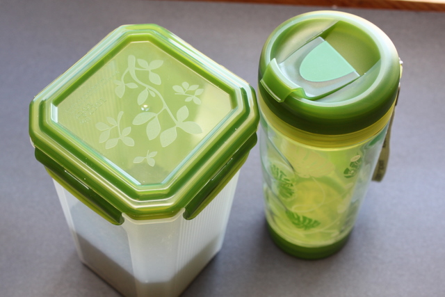 Vardhini's Musings: LocknLock Double Wall Tea Bottle - Nifty and Handy