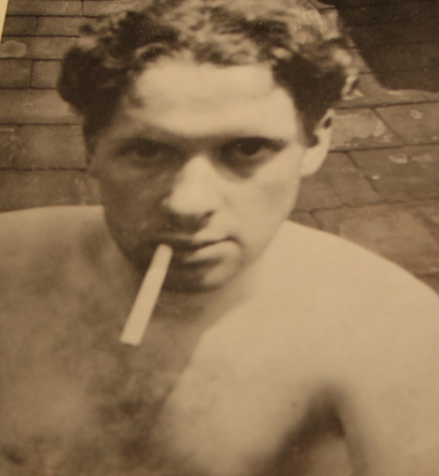 The Toolbox: Famous Writers Shirtless: Dylan Thomas