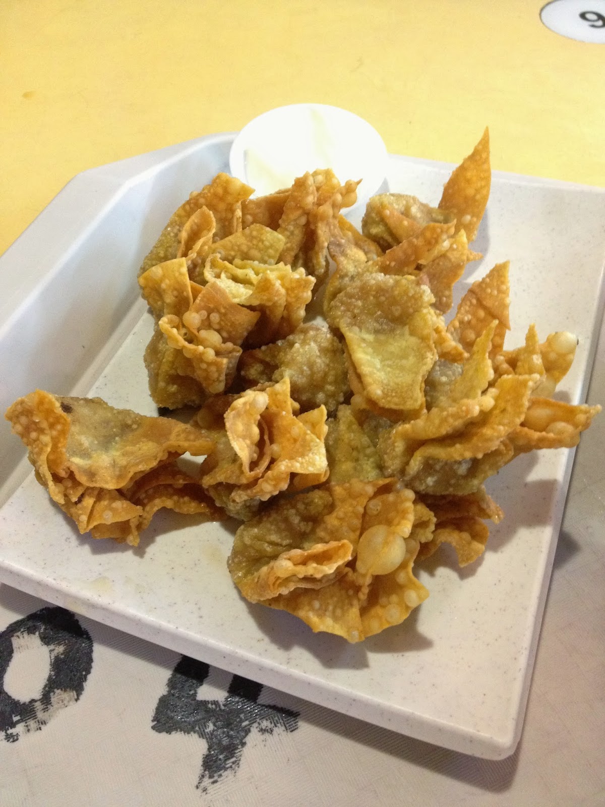 gastronommy.com: A Tale of Two Wontons (Singapore)