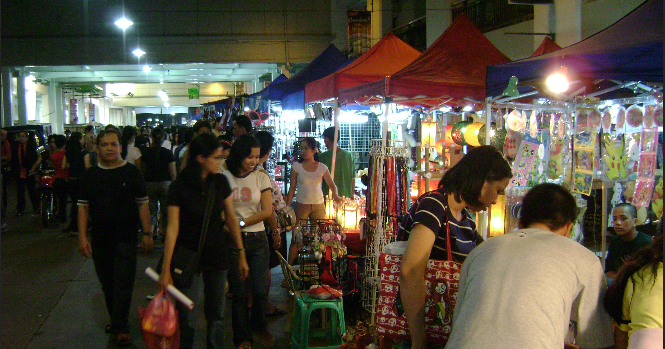 TUTUBAN CENTER NIGHT MARKET: Exciting Shopping Nights ~ Travel ...