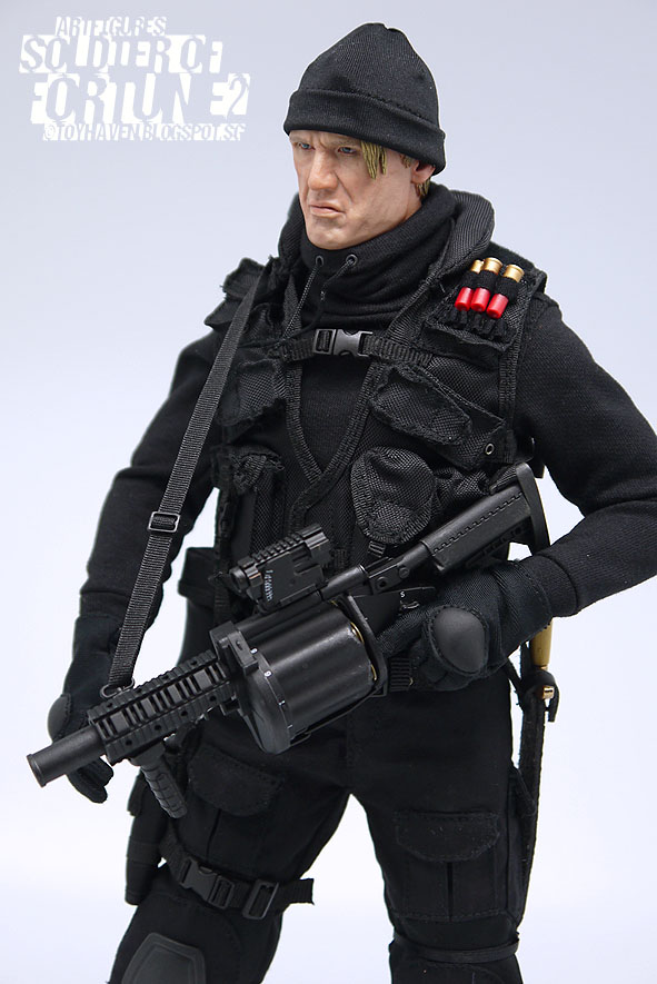 toyhaven: Expendables Gunner Jensen (Dolph Lungren) 12" Figure - Art ...
