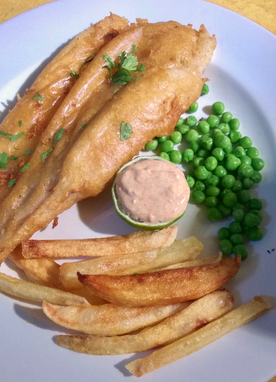 Wingin´it, Asa de raia frita com aioli de pimentao extra picante e Raia ...