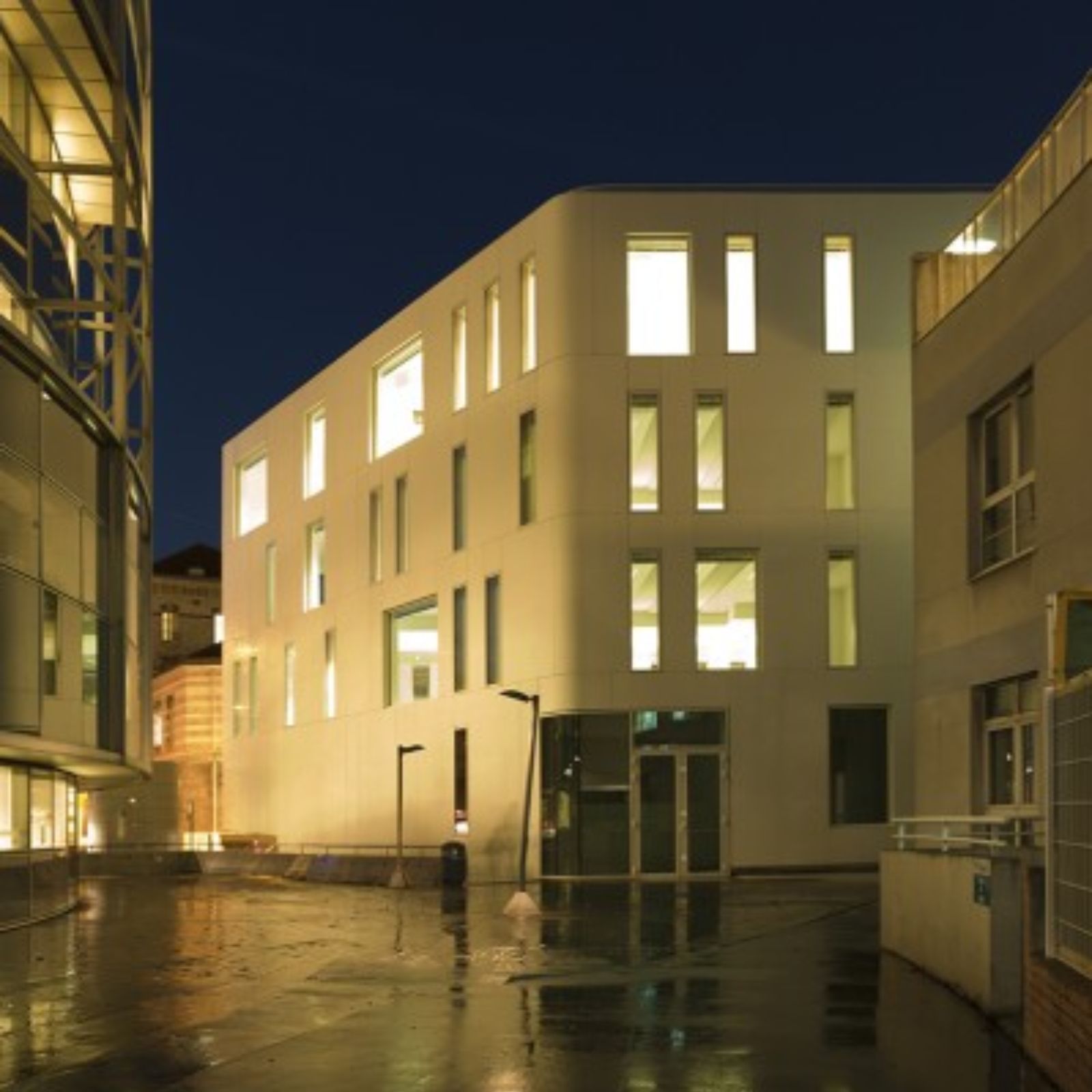 architecture now and The Future: POSITIVE-ENERGY BUILDING BY FASSIO ...