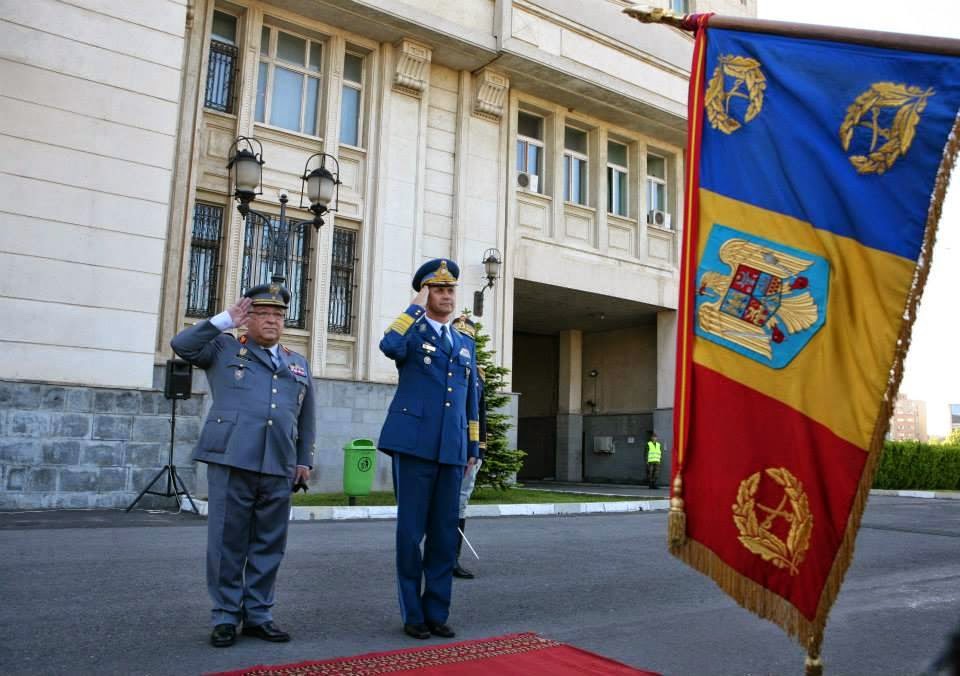 Defesa Nacional: GENERAL CEMGFA VISITA A ROMÉNIA