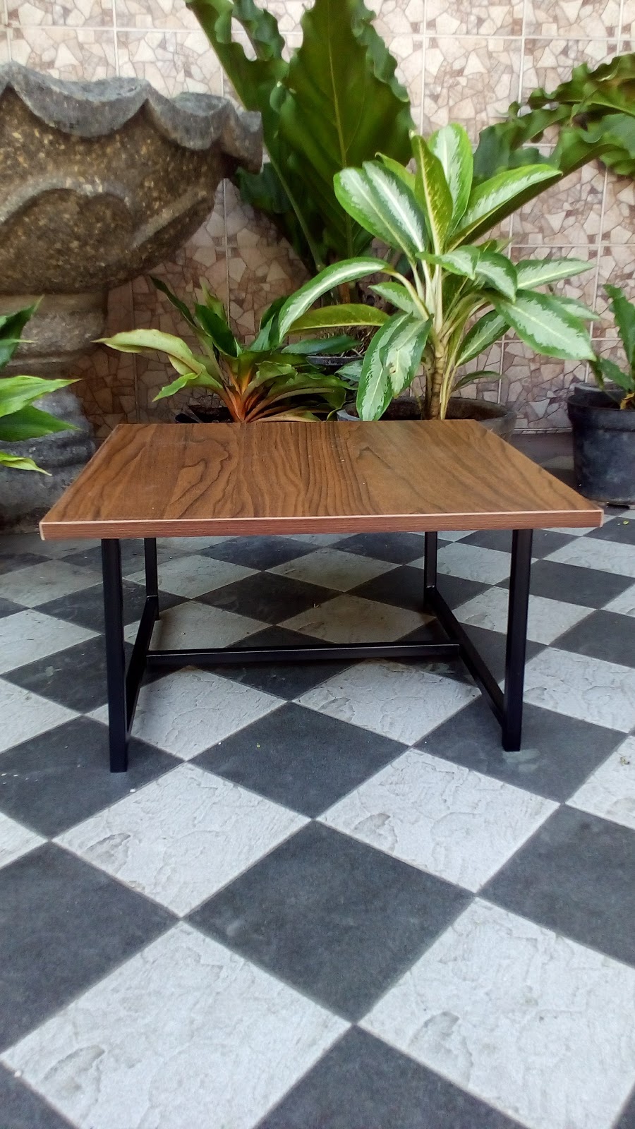 Meja Cafe Lesehan Kaki Besi - Meja Cafe Homemade