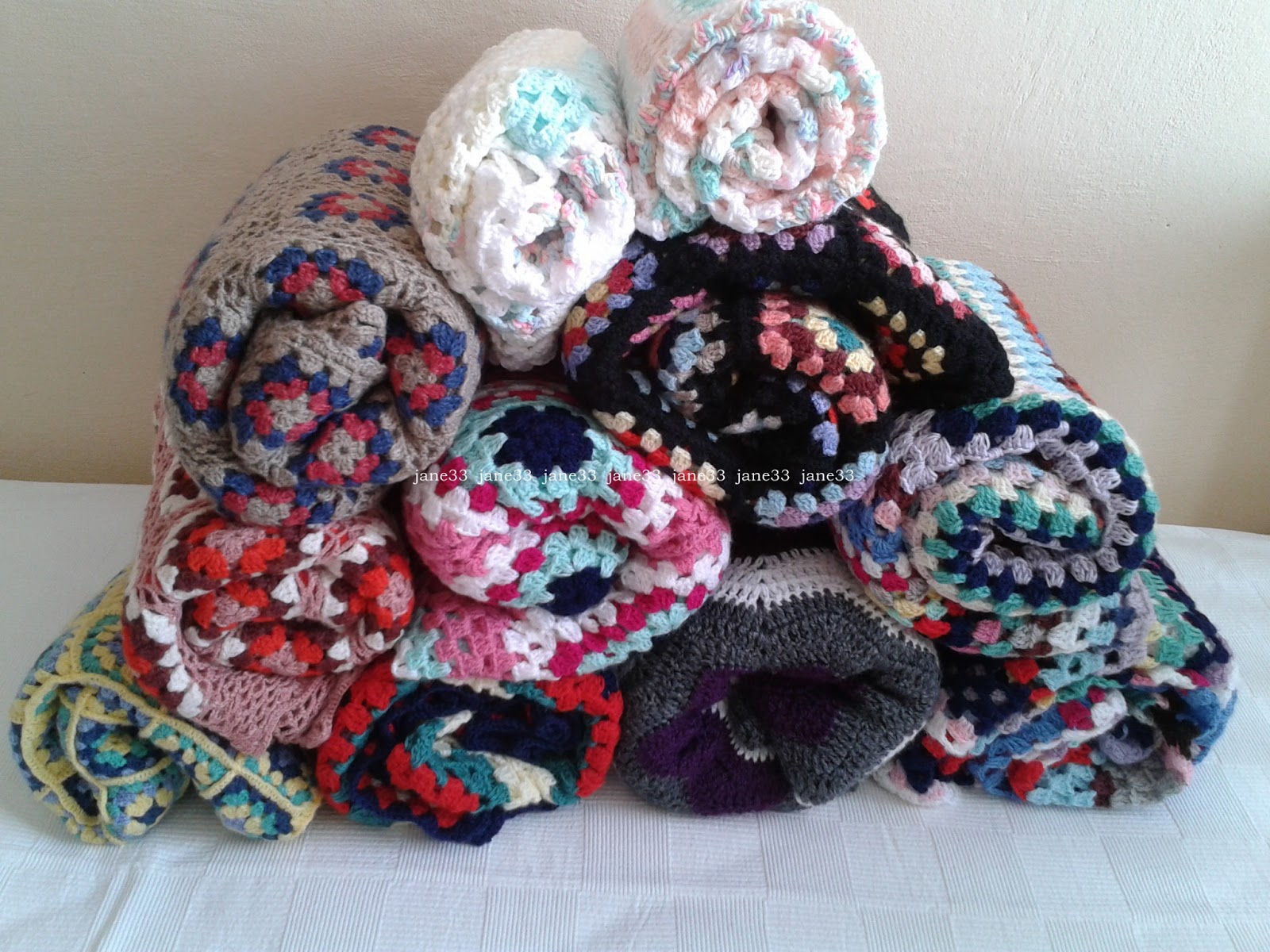 j33: háčkované deky