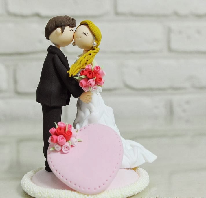 Runaway Bride Cake Topper