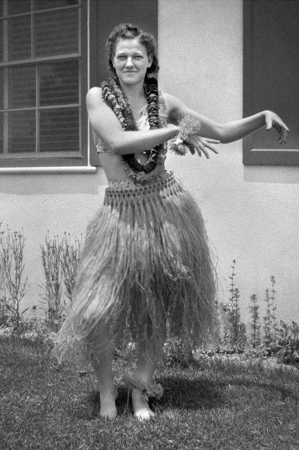 Wild, Crazy and Fun Loving! These 75 Vintage Photographs Show Wild ...