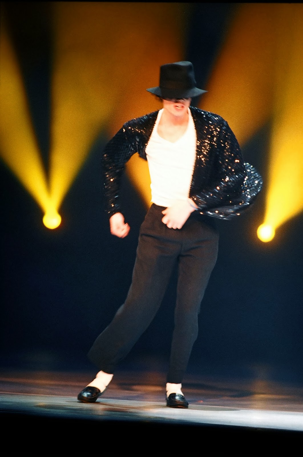 [FOTOS E VÍDEO] Michael Jackson Medley MTV Video Music Awards - MJFans ...