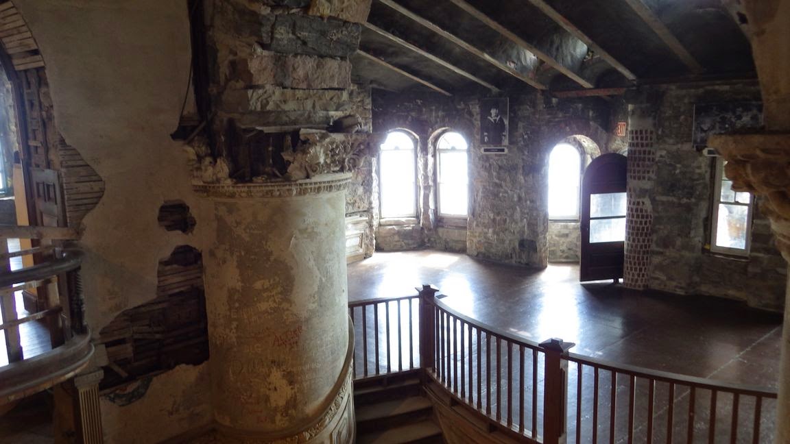 Dave'n'Kathy's Vagabond Blog: Touring Boldt Castle