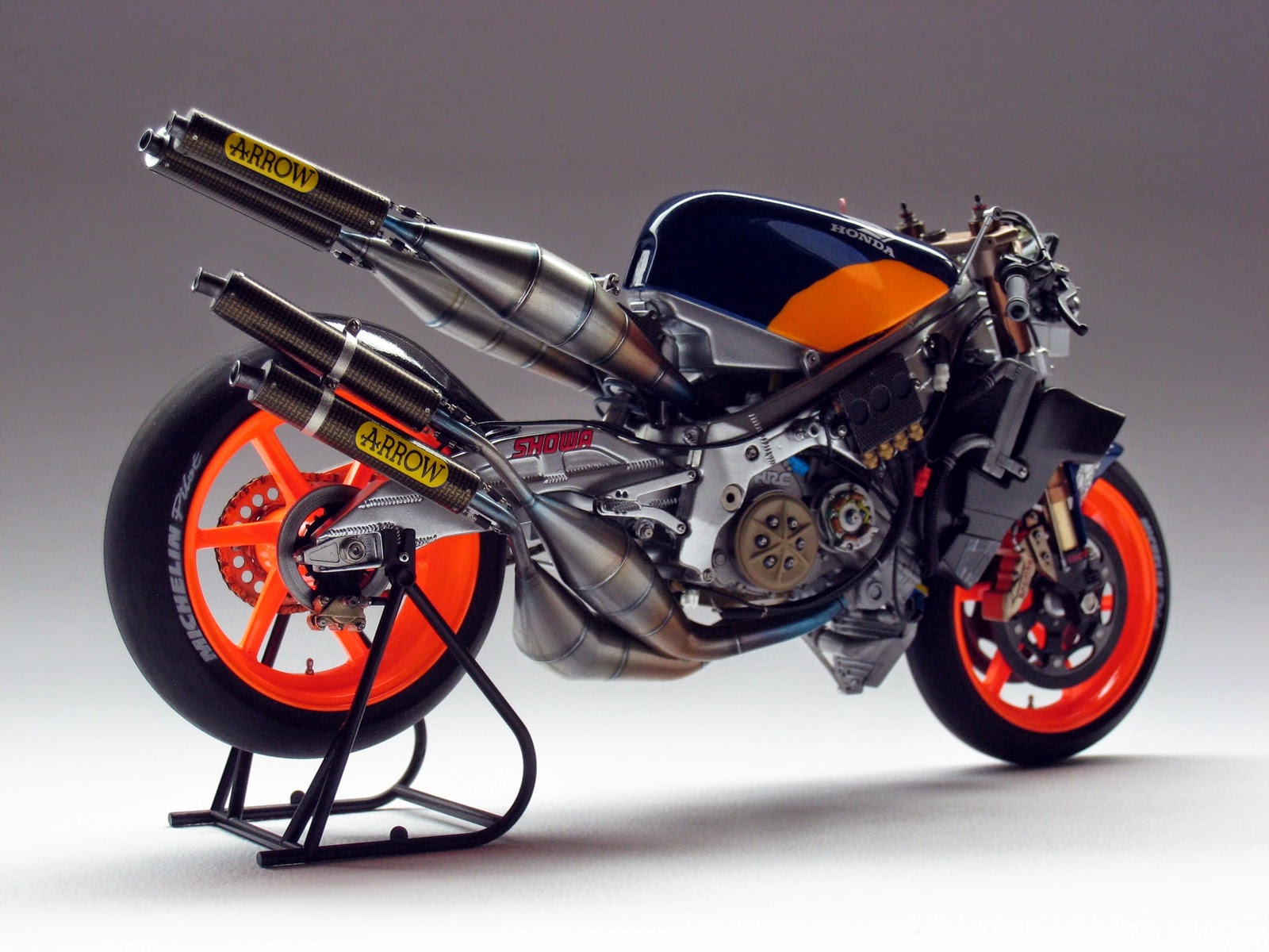 Racing Scale Models: Honda NSR 500 M.Doohan 1998 by Luyan Wen