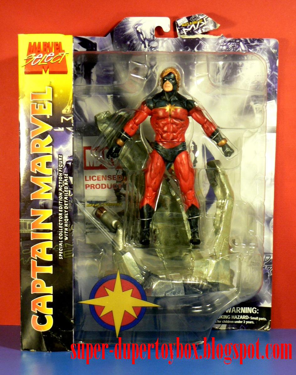 Super-DuperToyBox: Marvel Select Captain Marvel