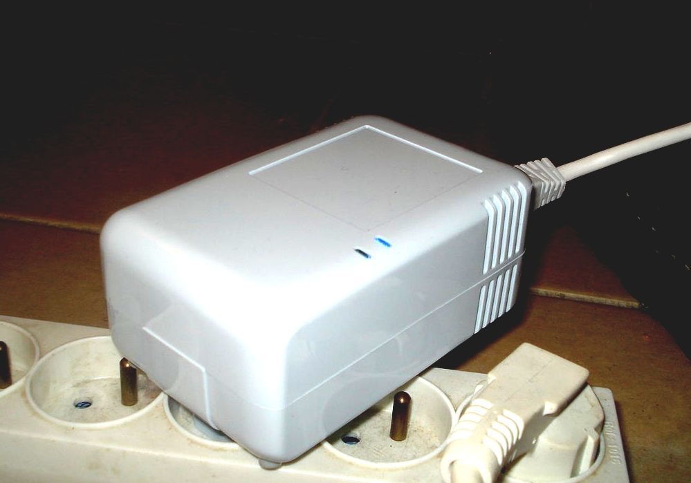 SheevaPlug - Marvell Plug Computer