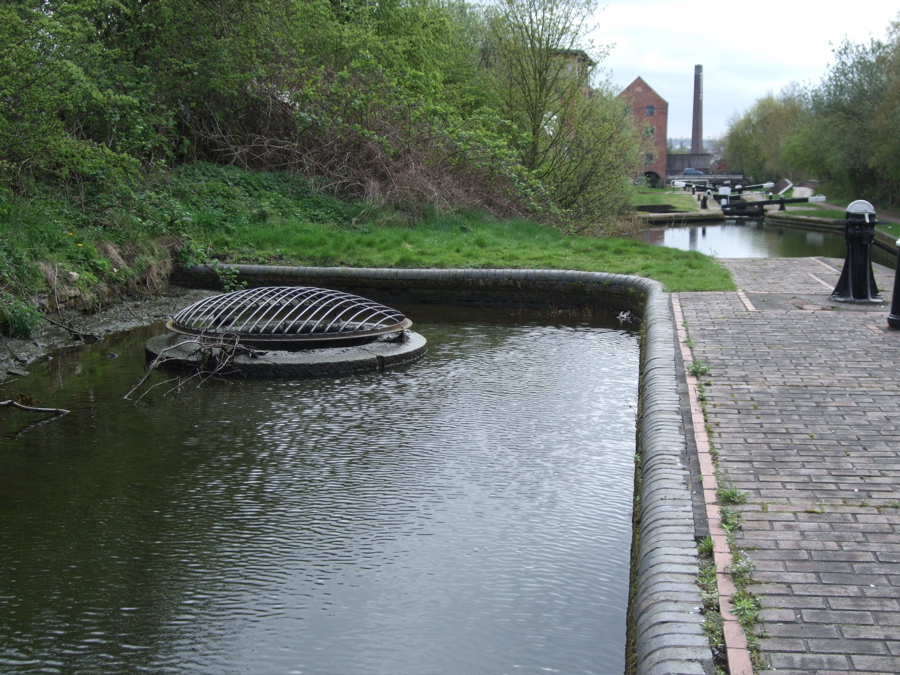 Halfie: Walsall Locks