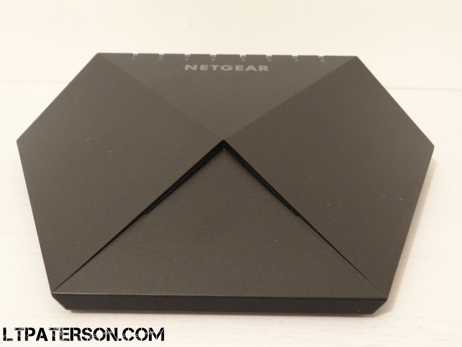 Test du switch Netgear Nighthawk S8000: parfait pour le gaming et l ...