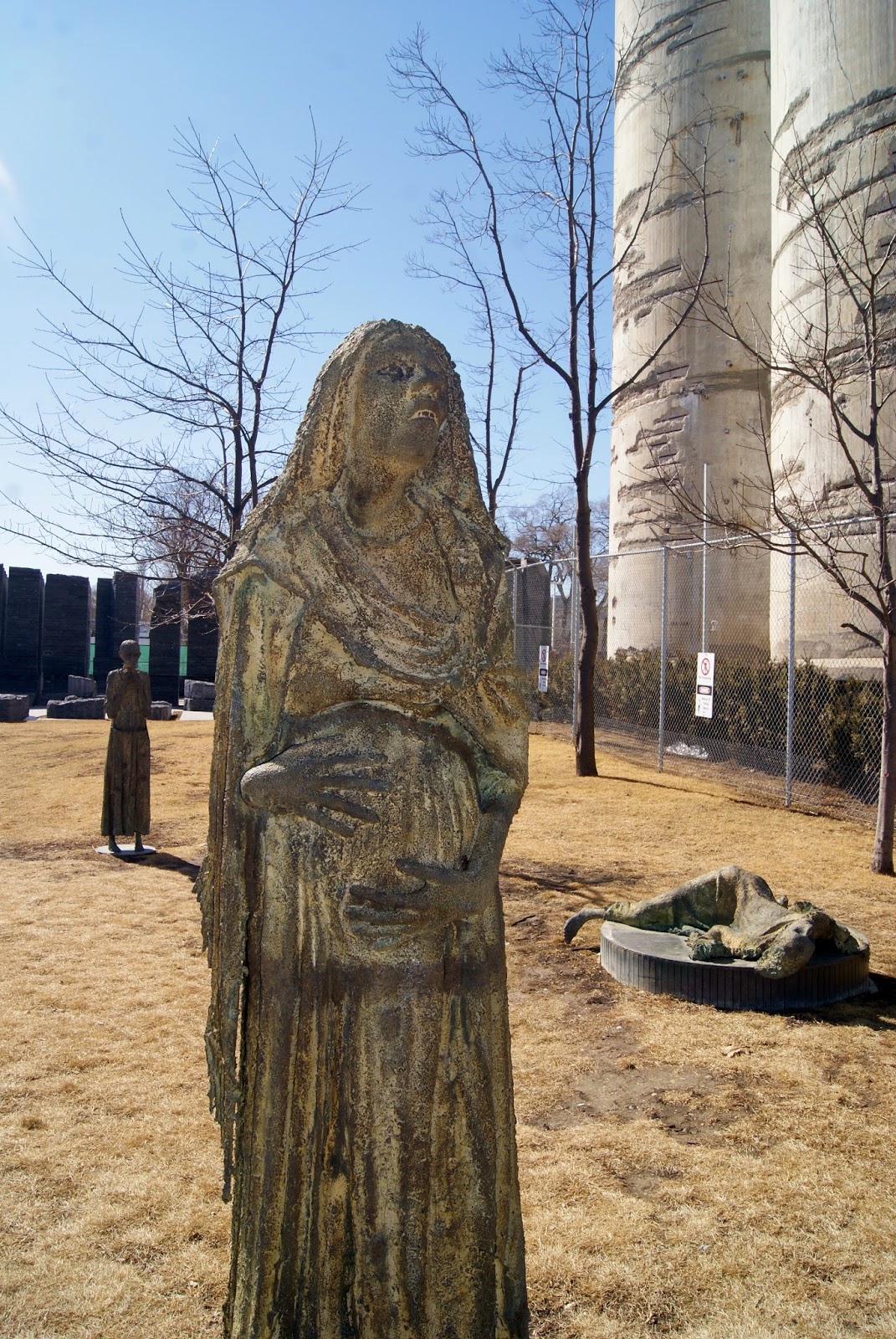 The Purple Scarf: Explore Toronto: Hauntingly Beautiful Memorial to ...