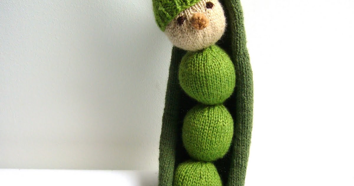Knitted pea pod pattern