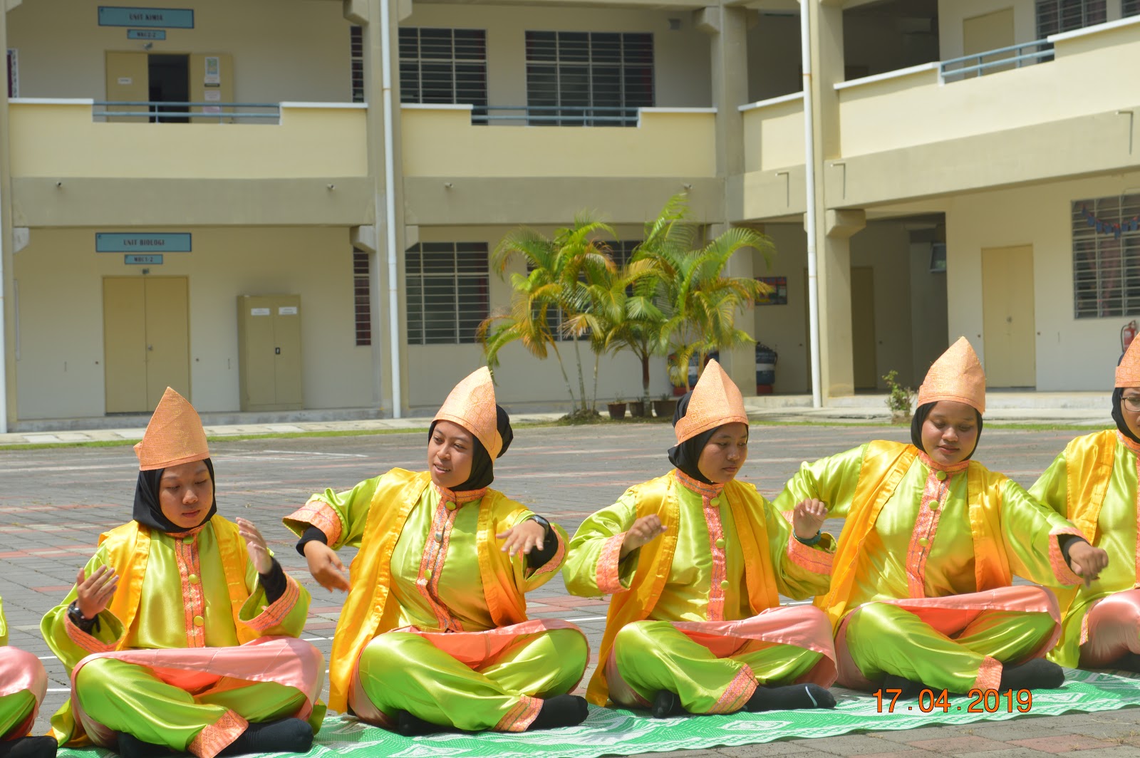 PERTANDINGAN TARIAN TRADISIONAL ~ KOLEJ TINGKATAN ENAM PONTIAN