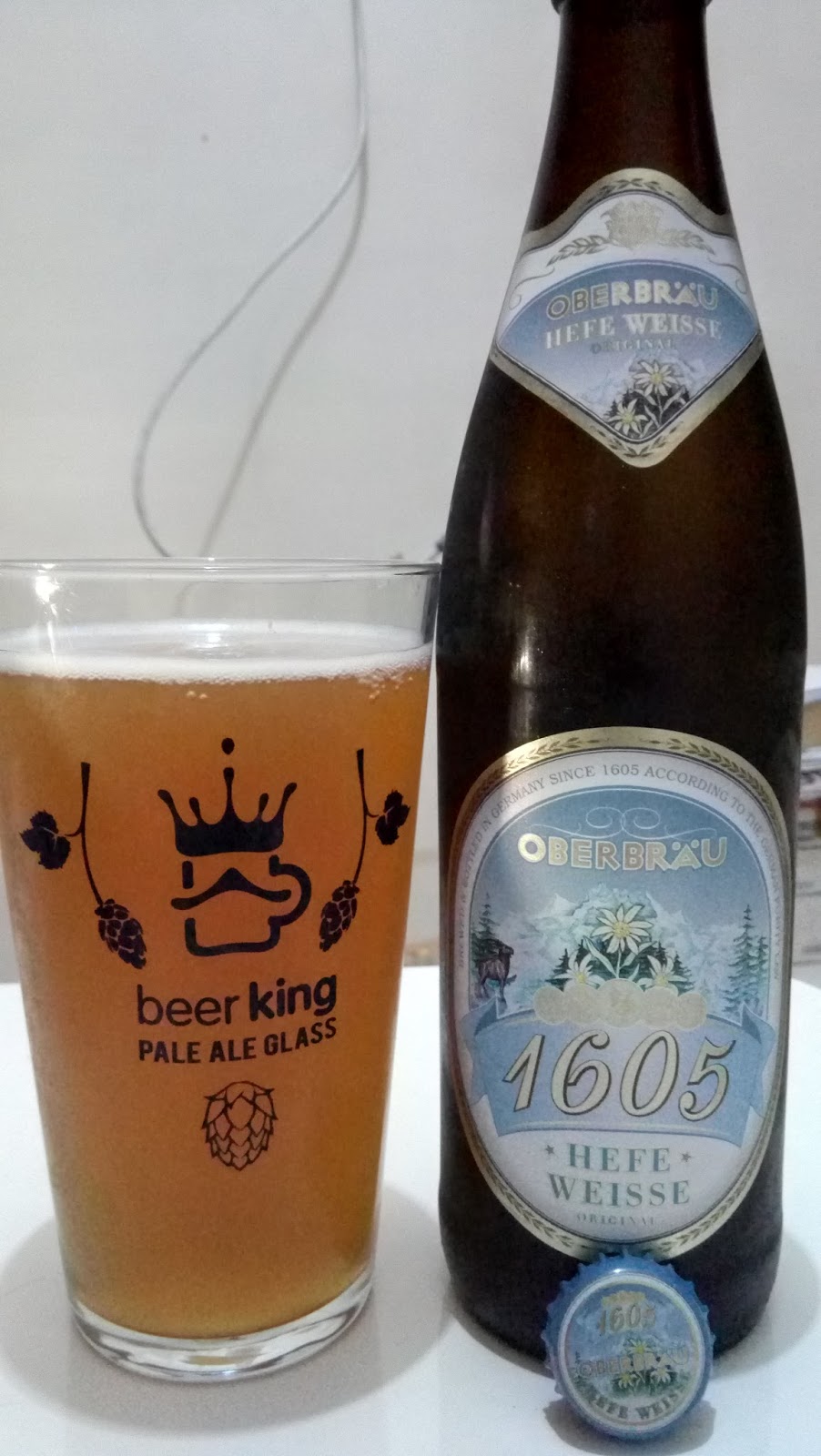 Uma cerveja de trigo alemã bem saborosa e refrescante, pena um pouco ...