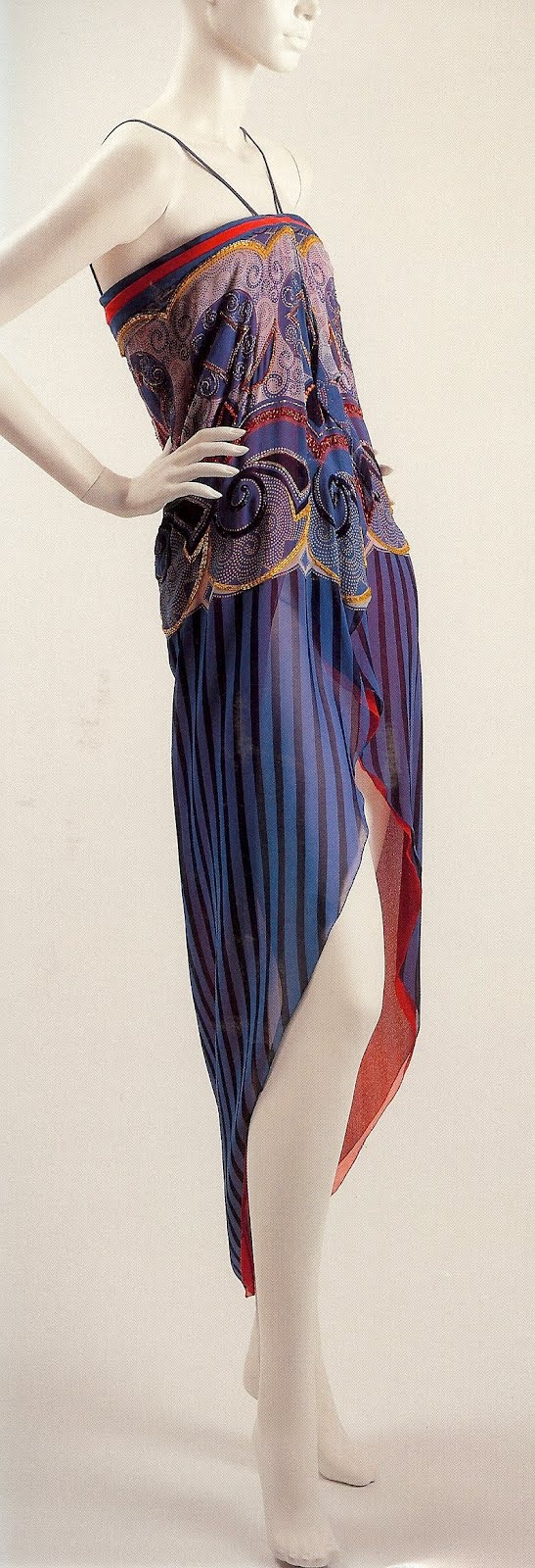 Art Quill Studio: Versace – Retrospective 1982-1997Wearable ArtMarie ...