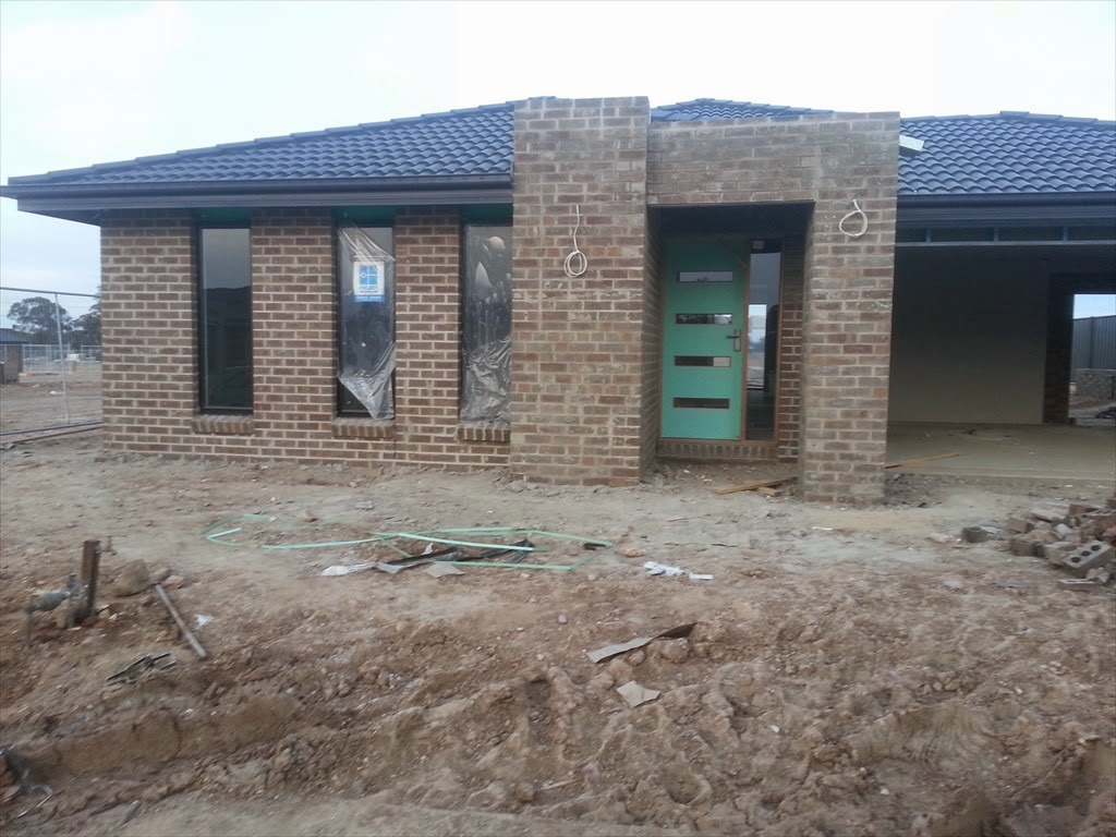 Building Our First Home - JG King: Lock Up Stage - Bricks done and ...