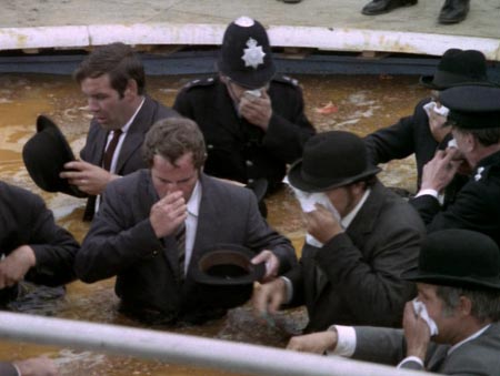 Rex Hurst Speaks : The Magic Christian- A Comedy Exposing How "Everyone ...