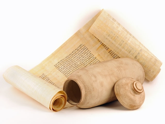 La mia aula di RELIGIONE: Alla scoperta del papiro!