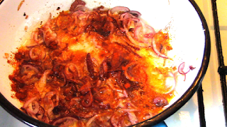 Farfuria vesela: Linte batuta cu ceapa si usturoi