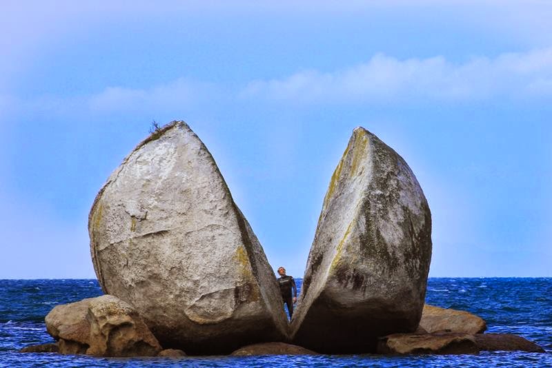 Split Apple Rock | Abel Tasman National Park, New Zealand