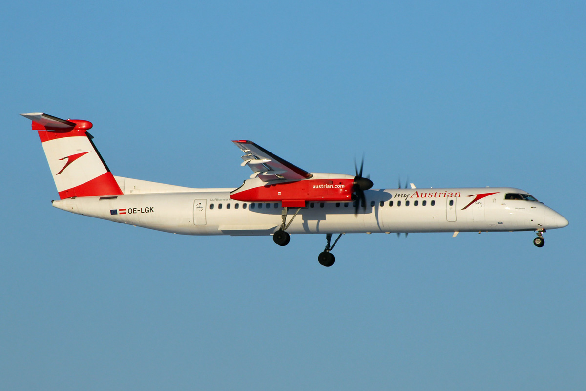 Eastwings: DHC-8-402Q Dash 8 * Austrian Airlines * my Austrian c/s * OE-LGK