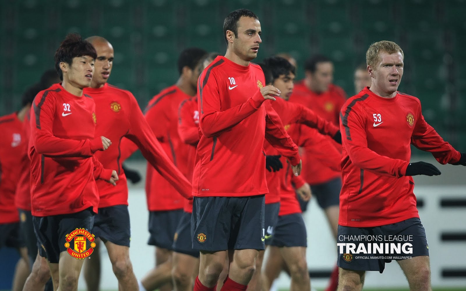 Duvar Kağıtları - Wallpapers: MANU - Training Wallpapers