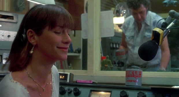 F This Movie!: Great Horror Performances: Caroline Williams in THE ...